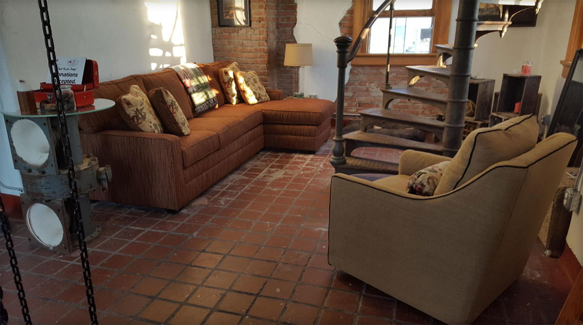 7 lighthouse homes that really shine - Fairport Harbor West Lighthouse ...